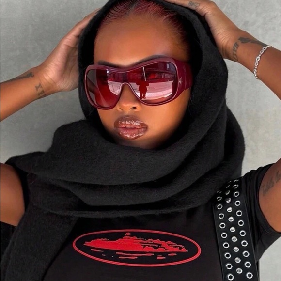 Rebellious Rose | Accessories | Pc Wraparound Face Shield With ...
